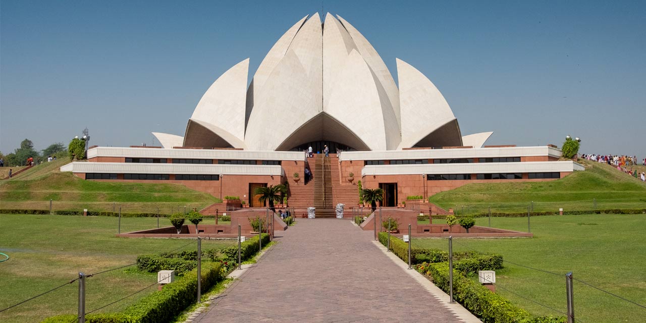 LOTUS-TEMPLE - EnterHindi